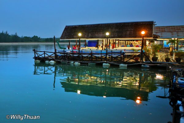 Phuket Floating Restaurant - Kruvit Raft - PHUKET 101