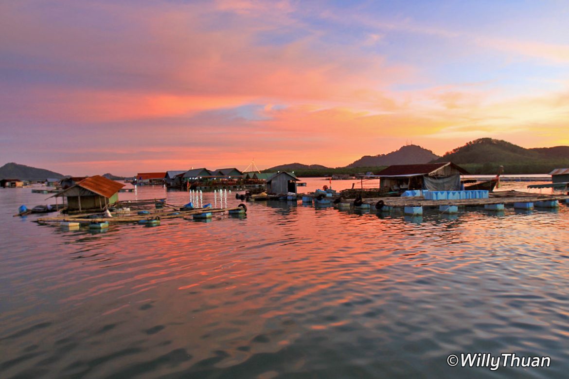Phuket Floating Restaurant - Kruvit Raft - PHUKET 101