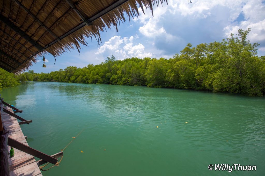 Chaiyo Seafood Restaurant - PHUKET 101