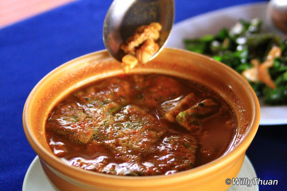 Mor Mu Dong Restaurant - PHUKET 101