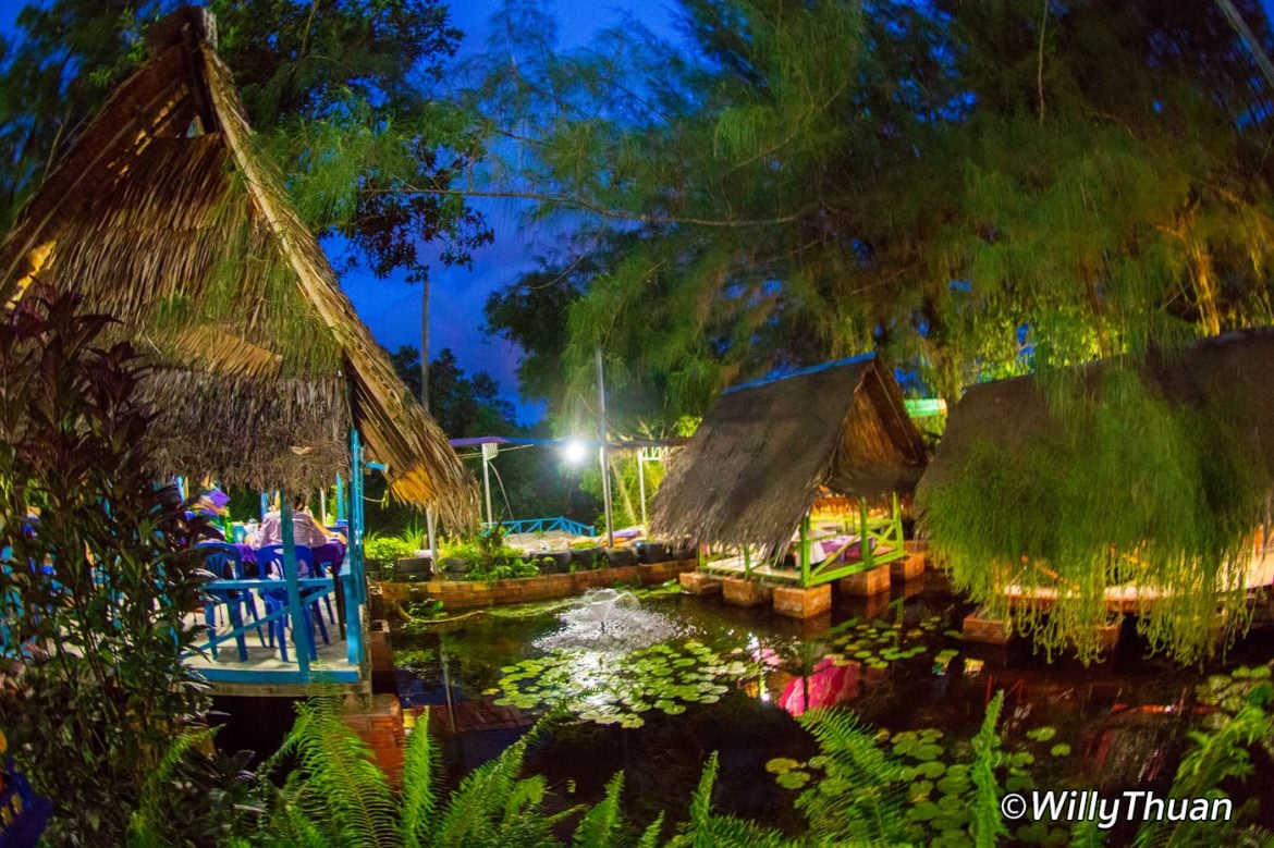 Mor Mu Dong Restaurant (ร้านหมอมูดง ภูเก็ต) - Hidden Michelin Restaurant