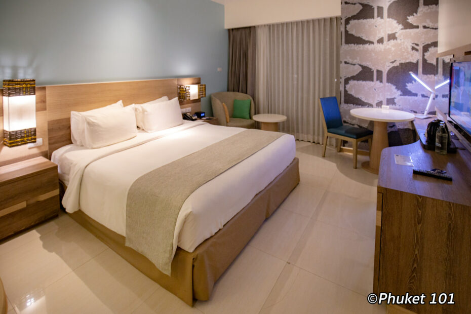 Holiday Inn Express Phuket Patong Beach Central - PHUKET 101