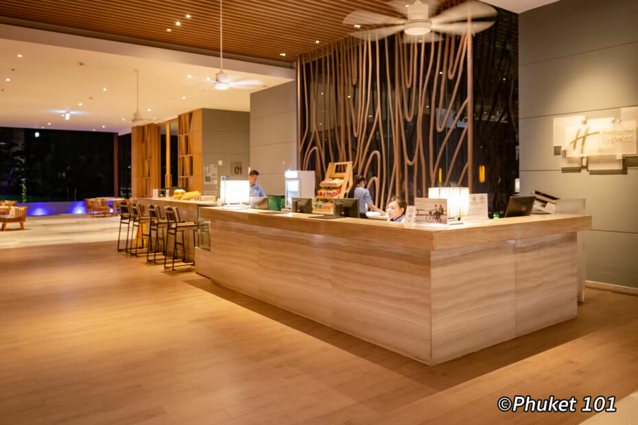 Holiday Inn Express Phuket Patong Beach Central - PHUKET 101