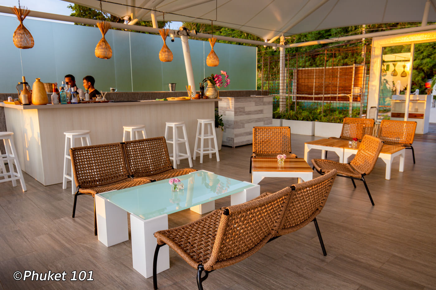 The Sundeck Phuket - Sunsets on a rooftop bar in Kata Beach