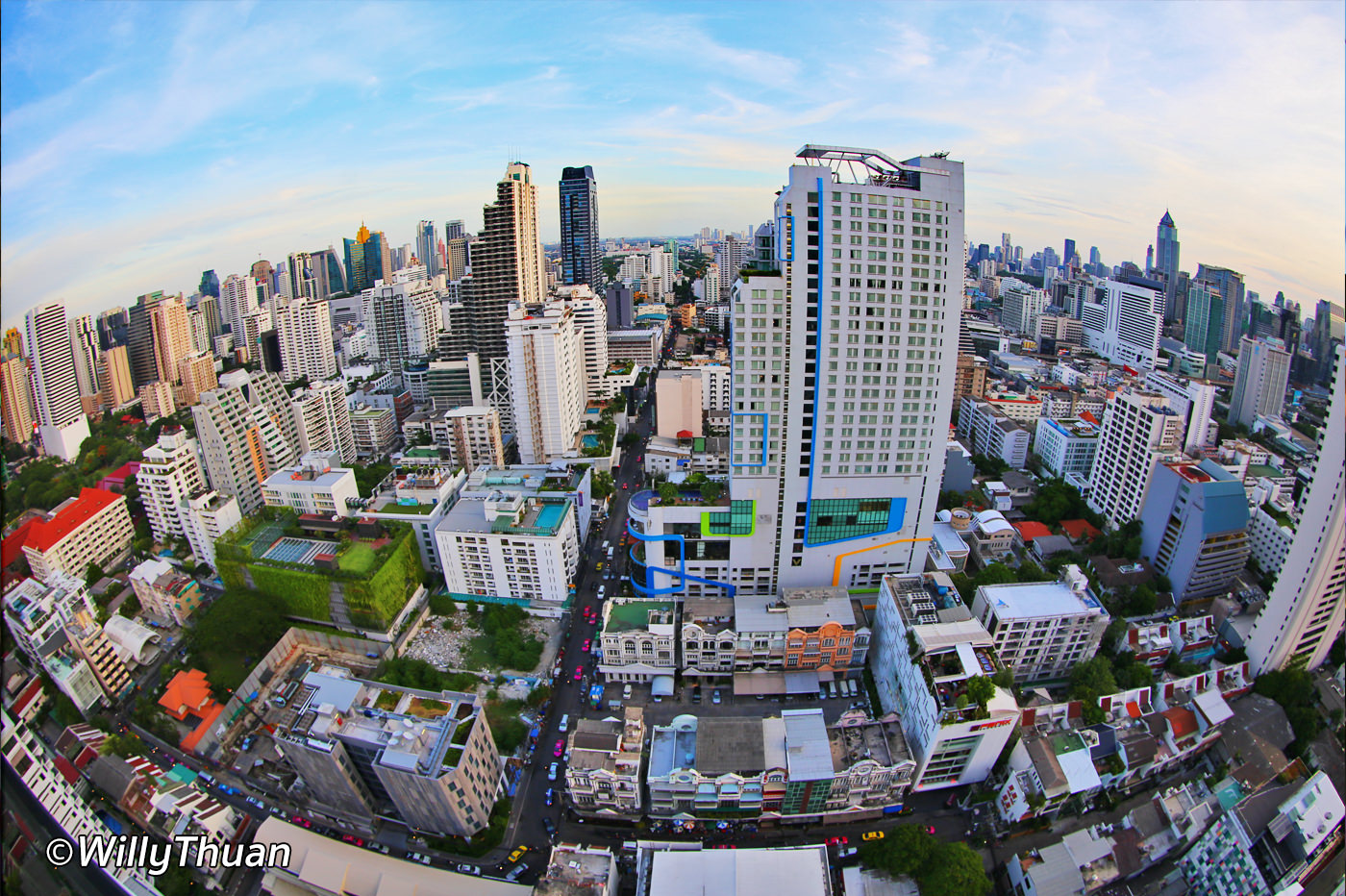 Above Eleven - Popular Rooftop Bar In Sukhumvit