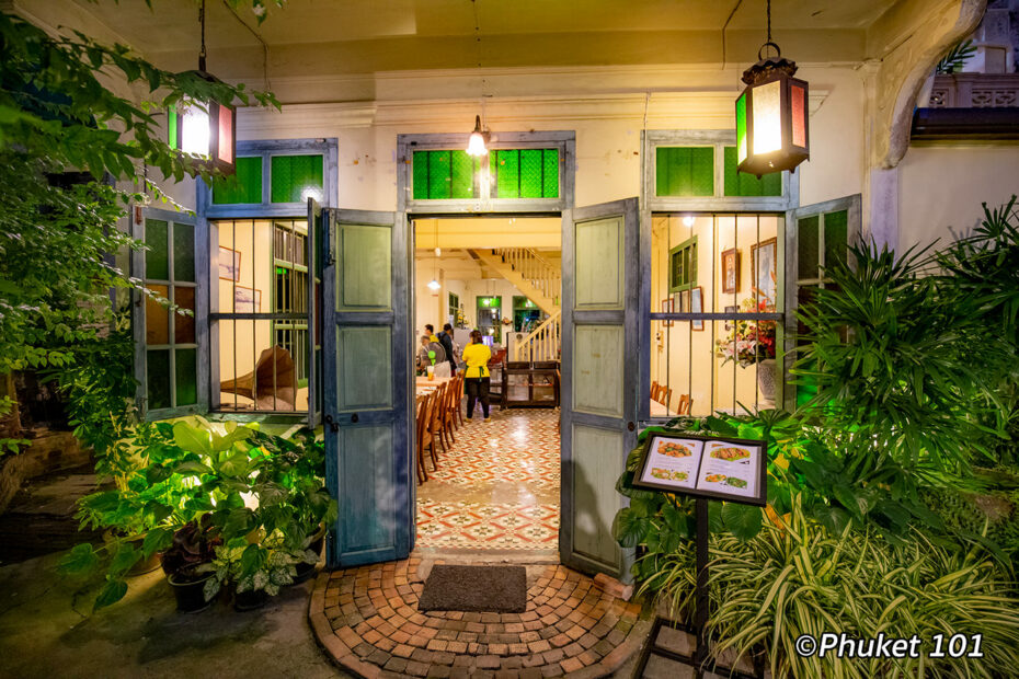 Raya Restaurant - PHUKET 101