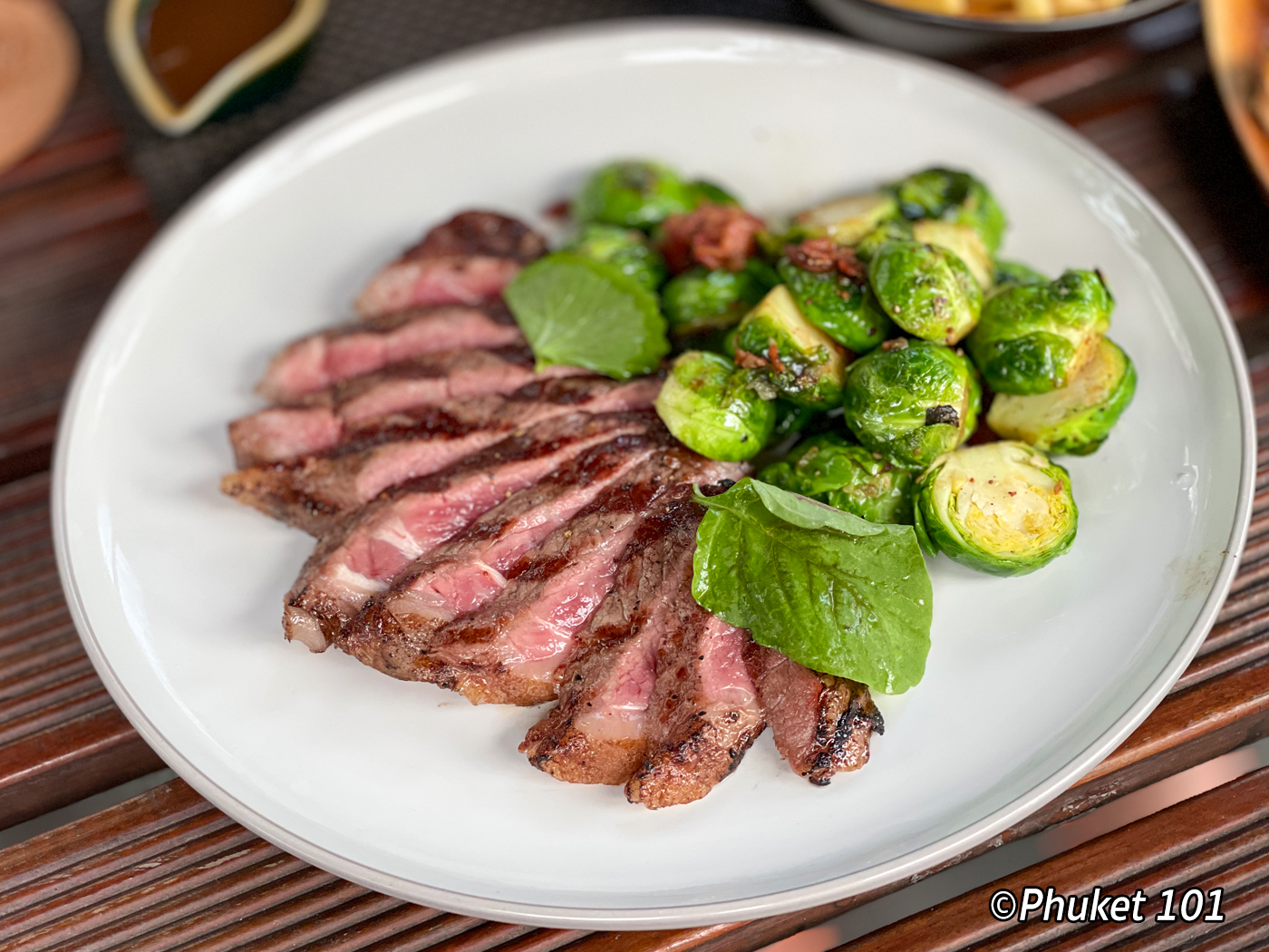 Suay Restaurant Cherngtalay - PHUKET 101