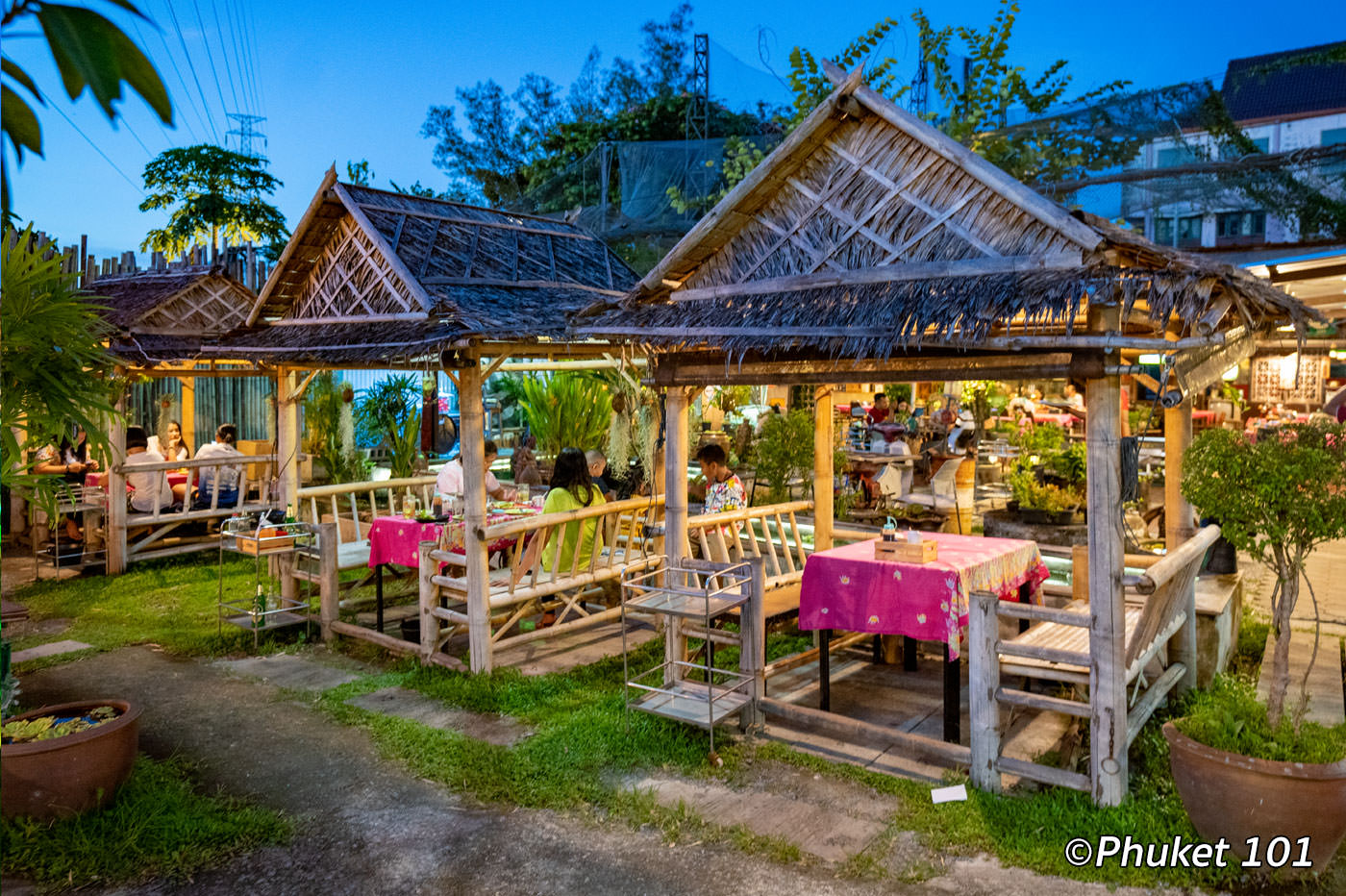 Red Clam Restaurant In Kathu (Hoi Pai Daeng) - PHUKET 101