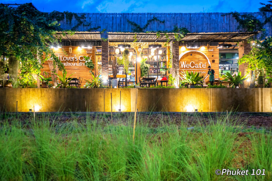 We Cafe Chaofa Restaurant - PHUKET 101