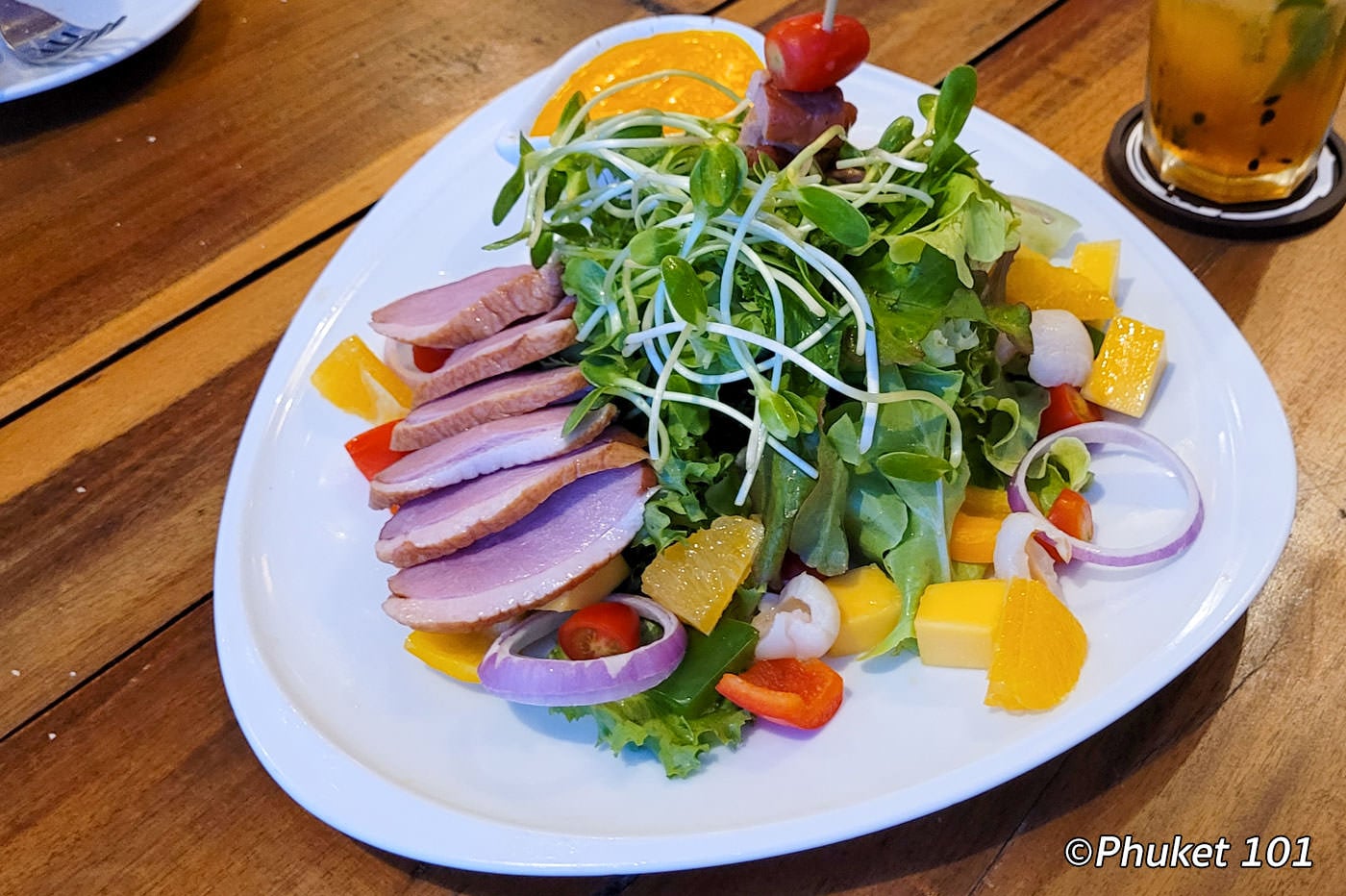 We Cafe Chaofa Restaurant - PHUKET 101