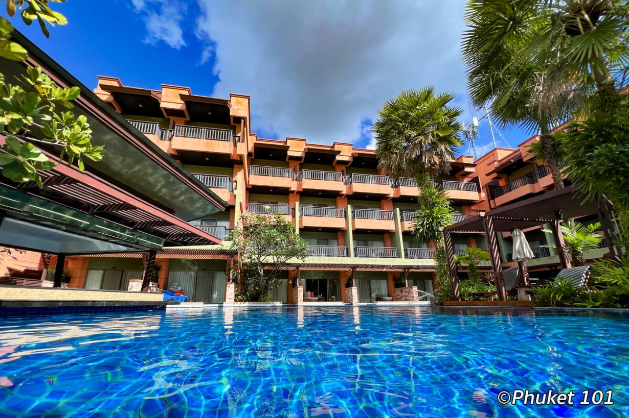 Courtyard By Marriott Phuket, Patong Beach Resort - PHUKET 101