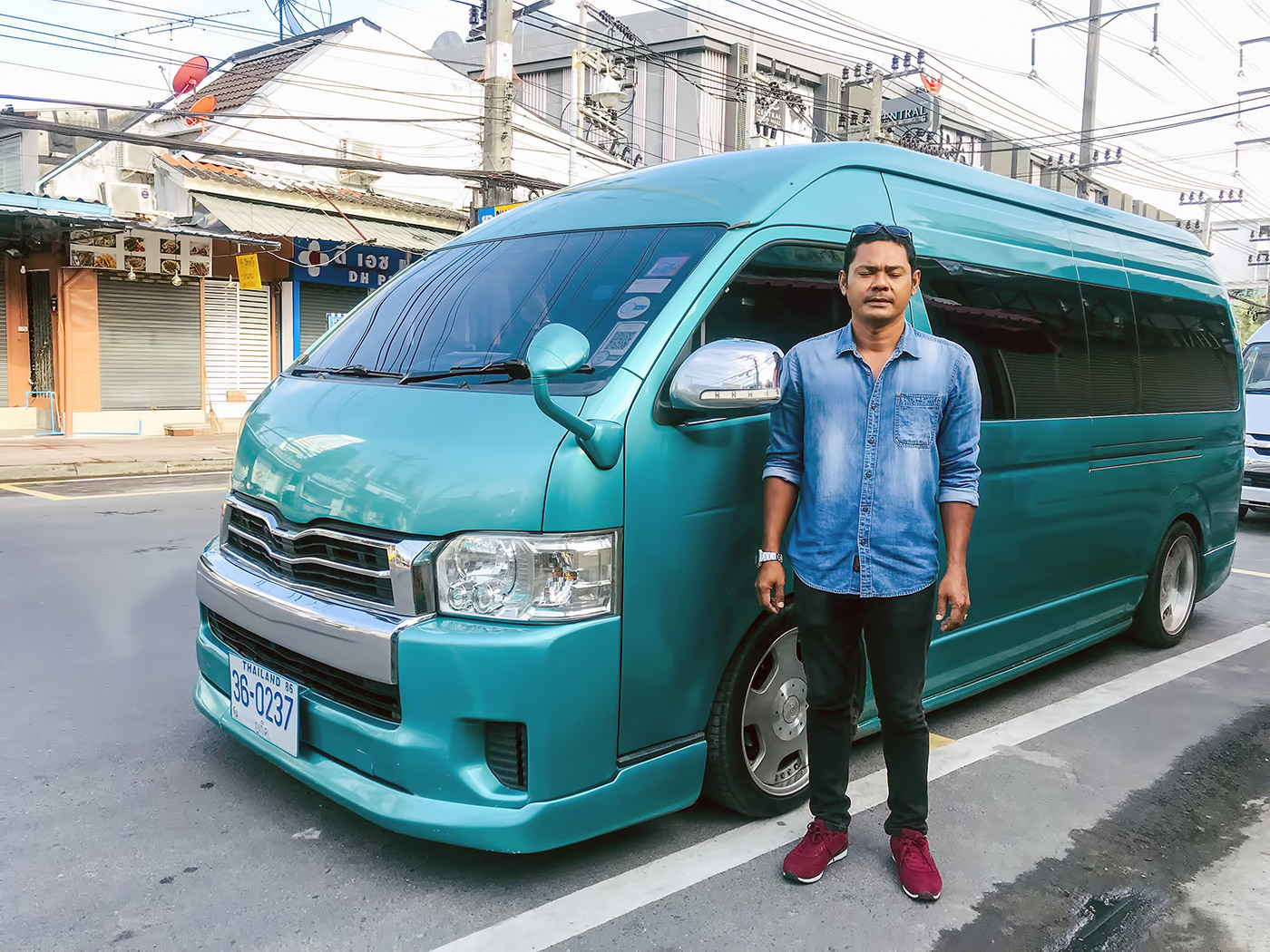 Renting a car with driver in Phuket (minivans and taxis for a day ...