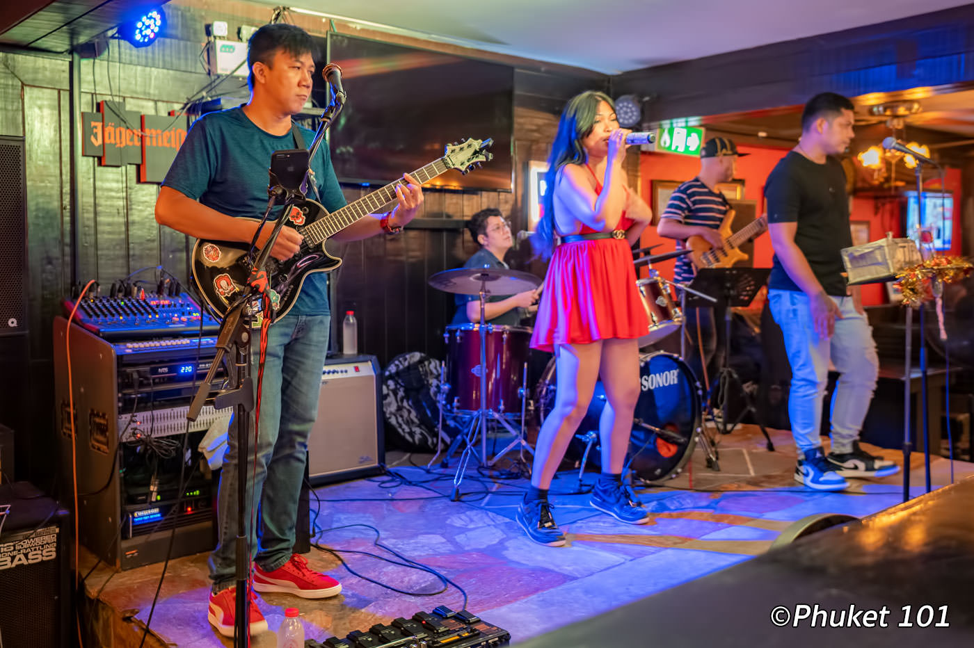5 Best Live Music Bars in Phuket - PHUKET 101