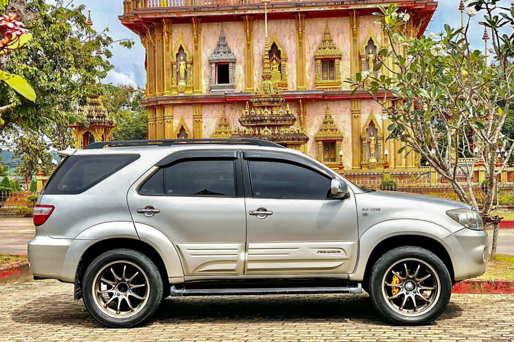Renting A Minivan With Driver In Phuket For A Day