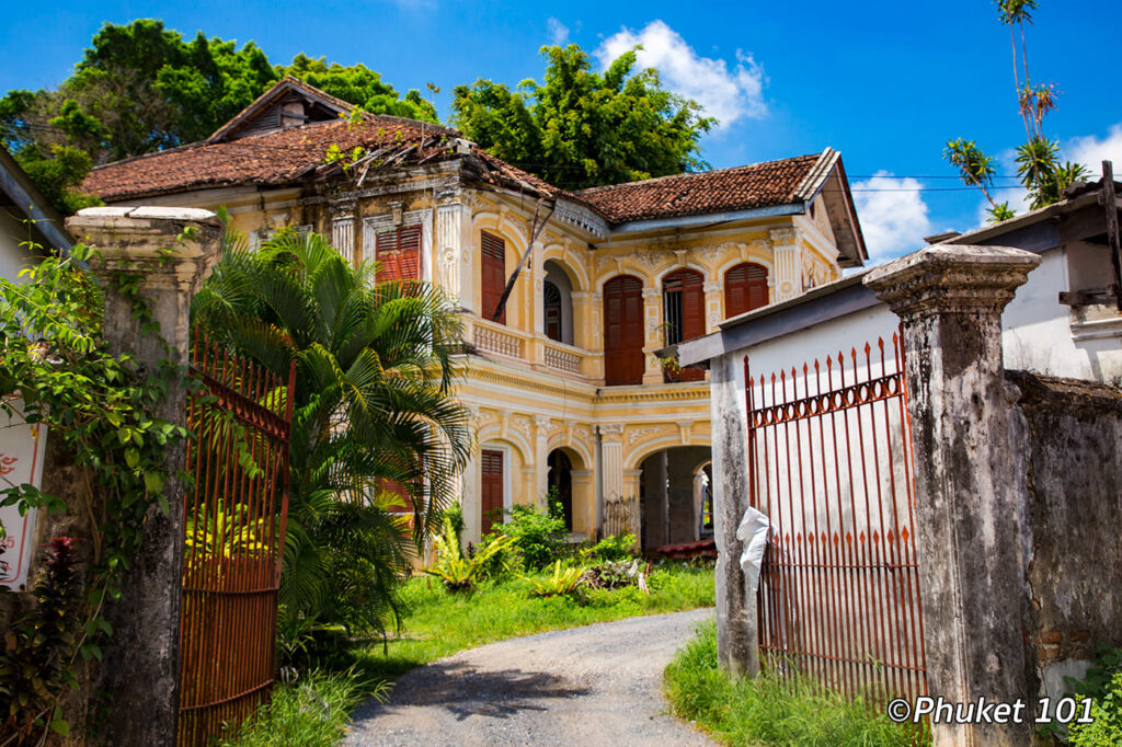 Ratsada Mansion Behind The Thavorn Museum - PHUKET 101