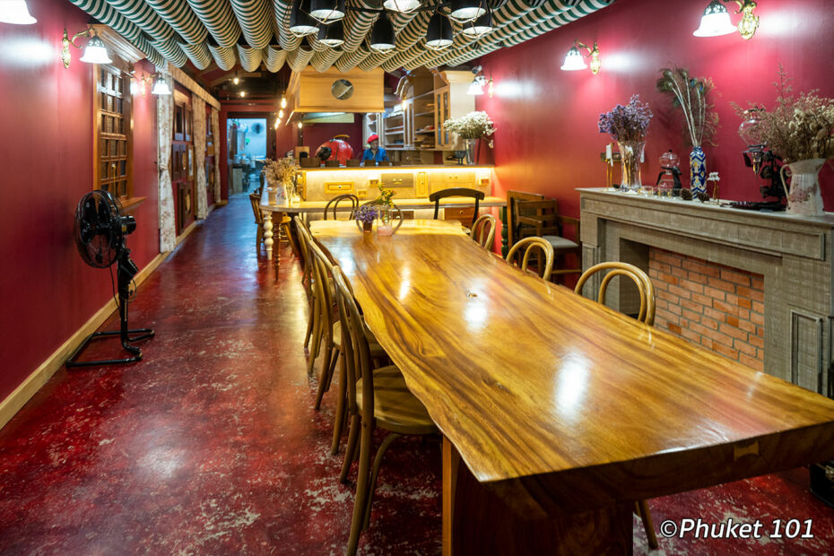 Cava Bien Marché Restaurant In Phuket Town - PHUKET 101