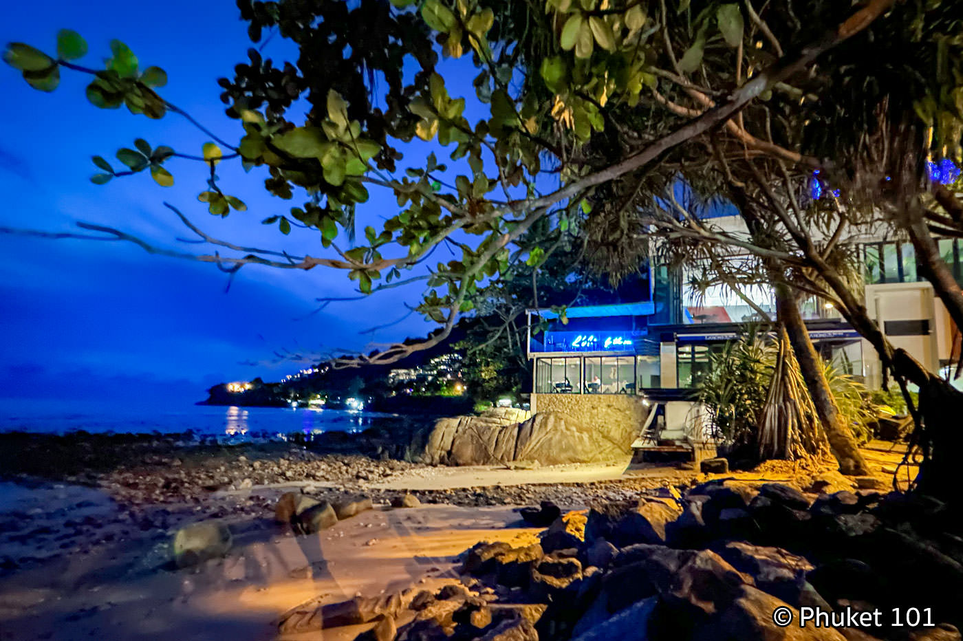 L'Arôme by the Sea Restaurant - PHUKET 101