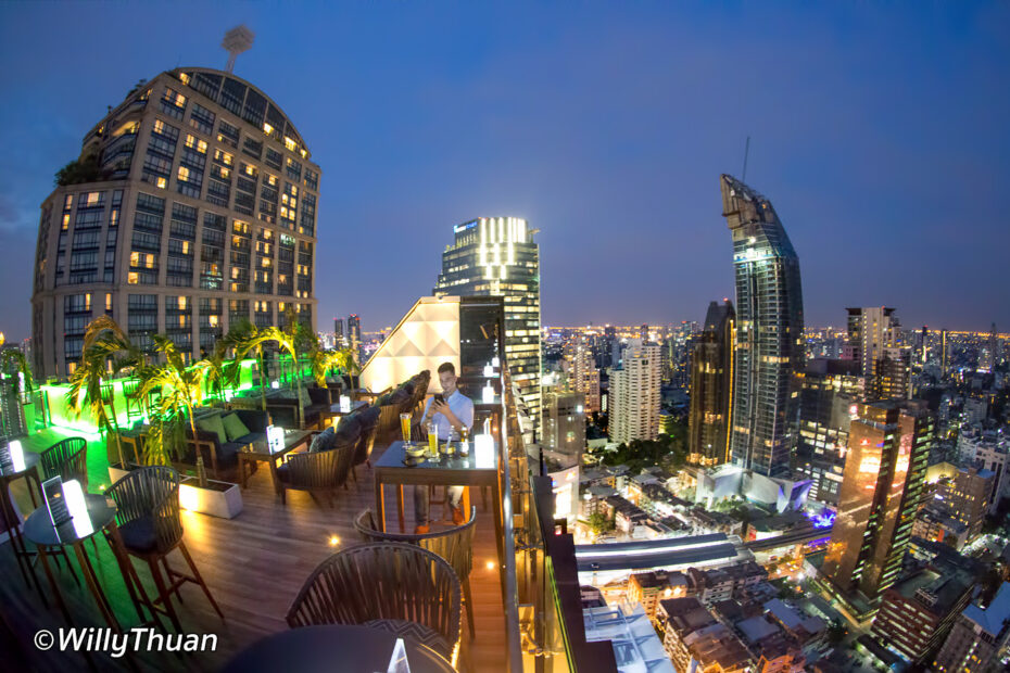 Mojjo Rooftop Bar - Rooftop Bar At Compass SkyView Hotel