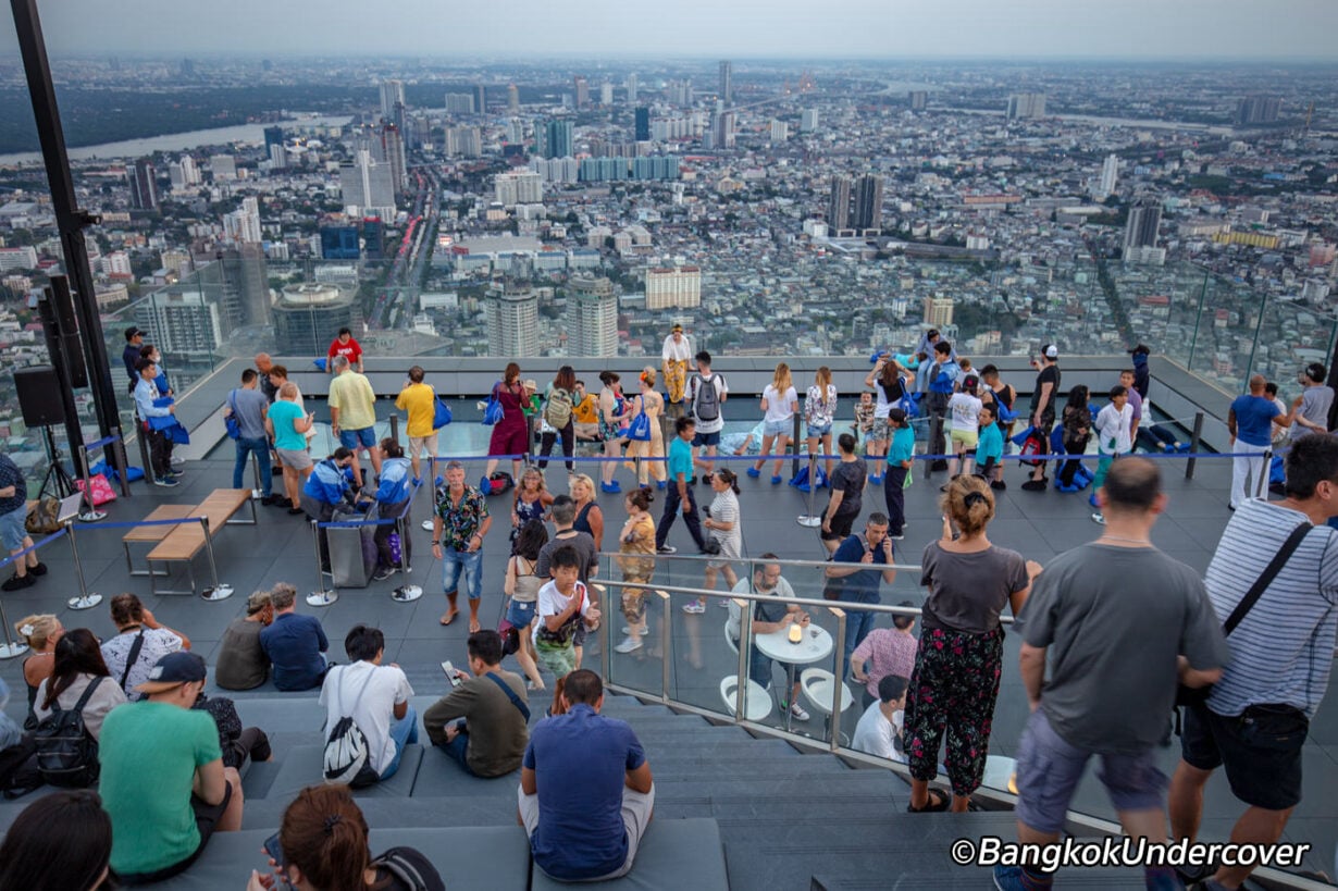 Mahanakhon SkyWalk - The Highest Rooftop In Bangkok!