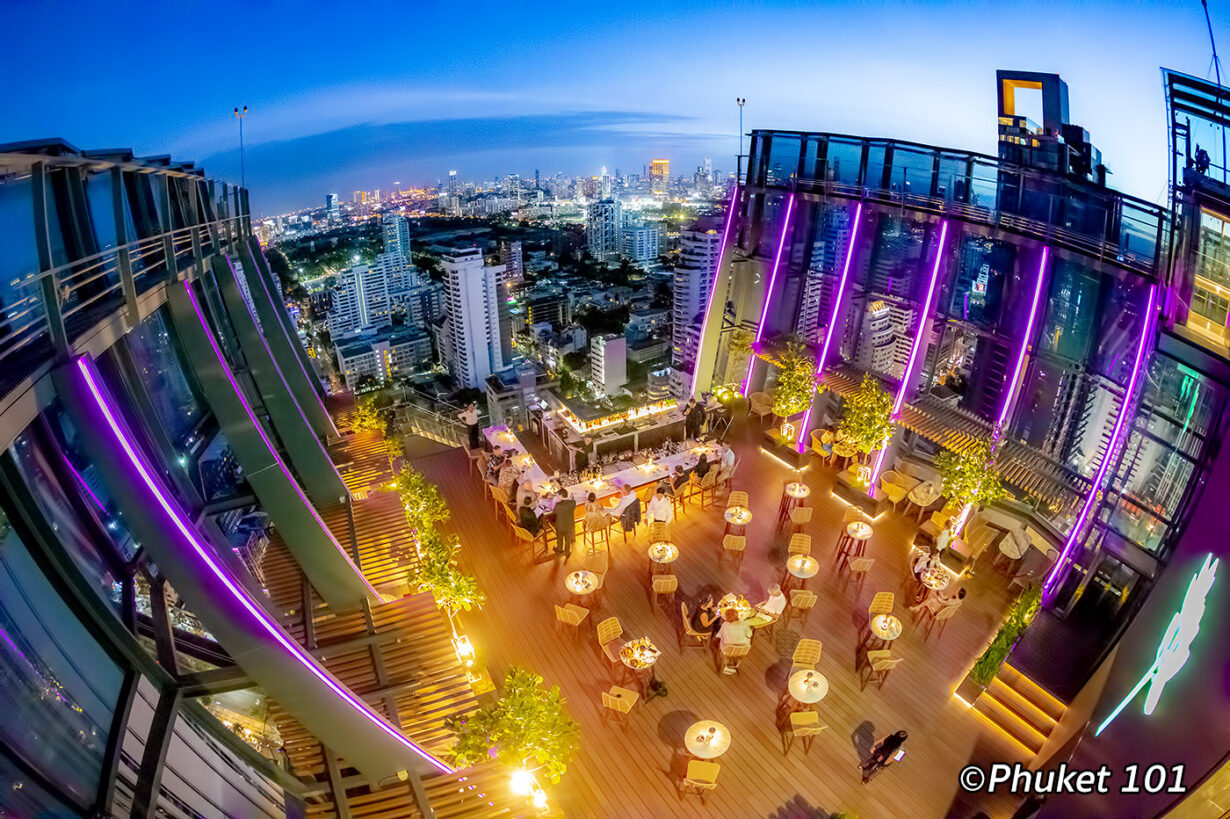 Spectrum Lounge - Vast And Beautifully Designed Rooftop