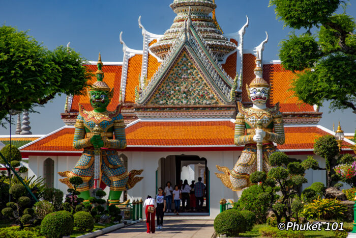 Wat Arun (Templul Zorilor) - Repere emblematice din Bangkok pe râu