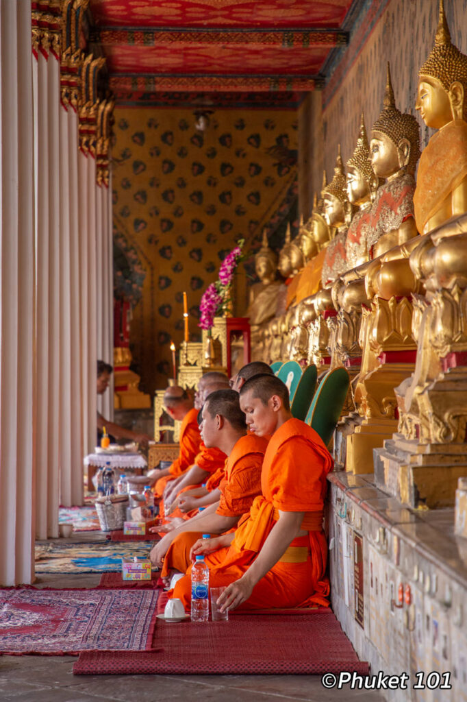 黎明寺（Wat Arun）——曼谷河畔的标志性建筑