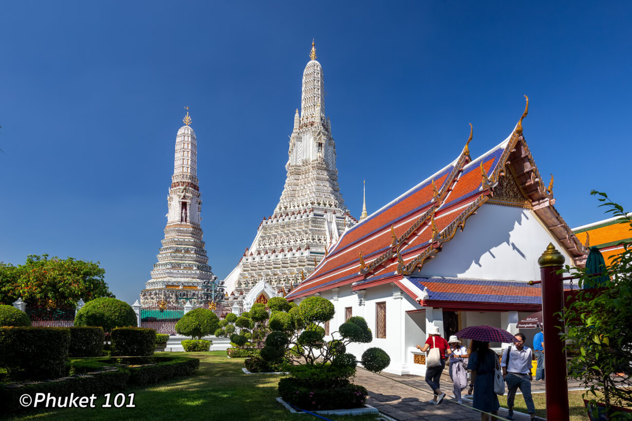 Wat Arun (Temple de l'Aube) - Monuments emblématiques de Bangkok sur la ...