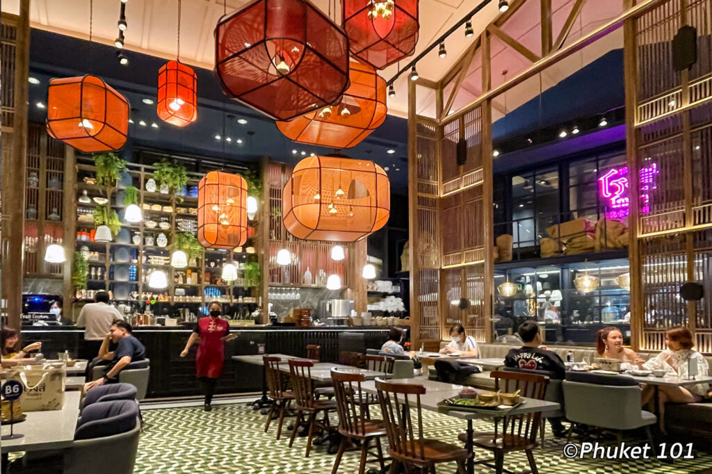 Velaa Sindhorn Village - PHUKET 101