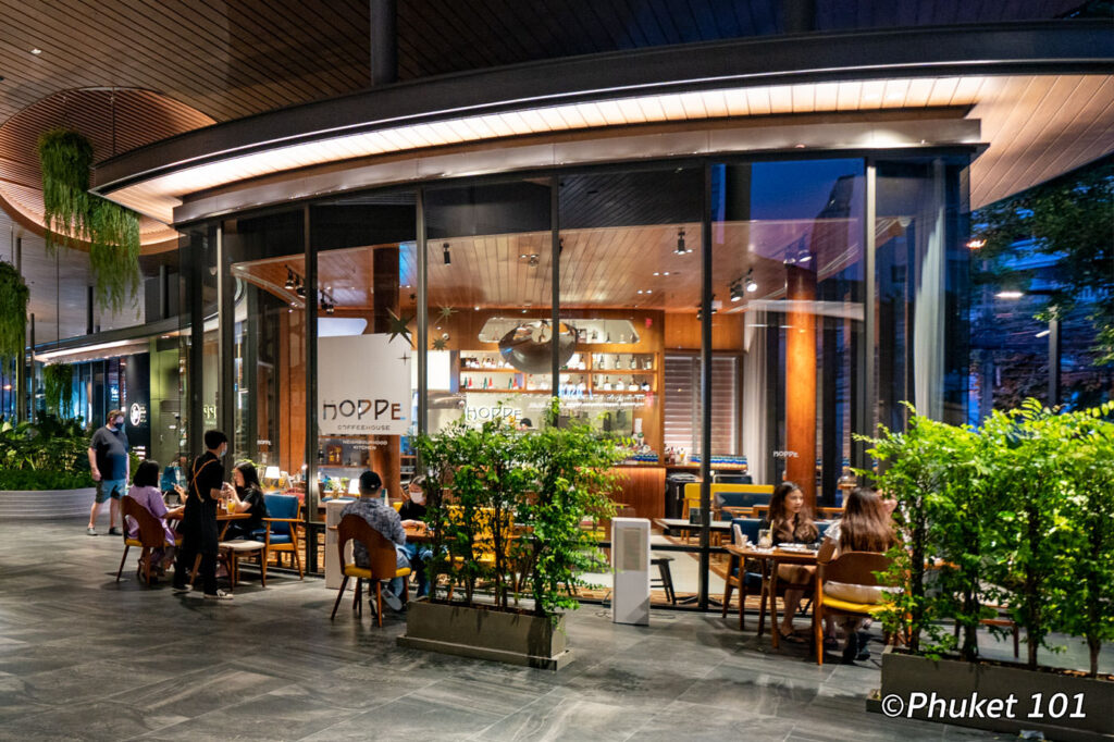 LAWOI' Restaurant - ละโวยจ | LAWOI' Restaurant On Langsuan Road, Bangkok