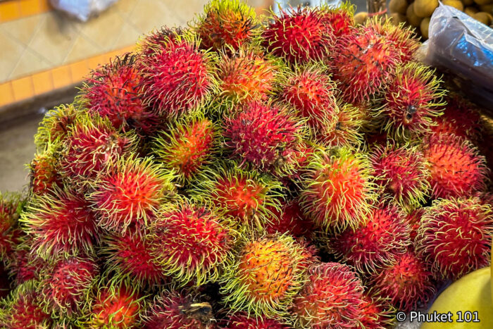 Banzaan Market In Patong Beach - PHUKET 101