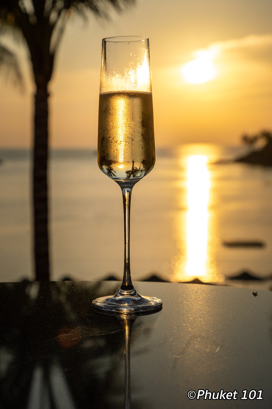 Beach House Layan and Roof Top by Anantara - PHUKET 101