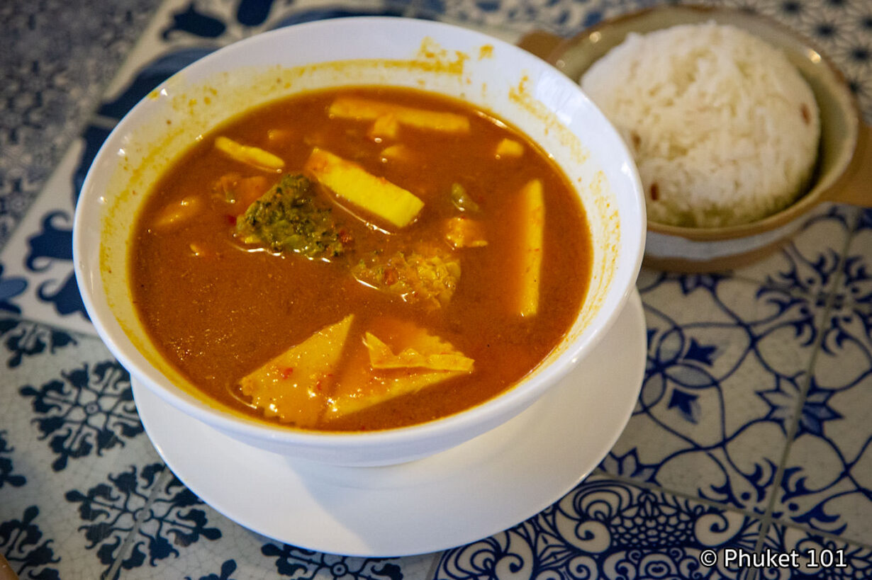 Tunk Ka Cafe In Phuket Town - PHUKET 101