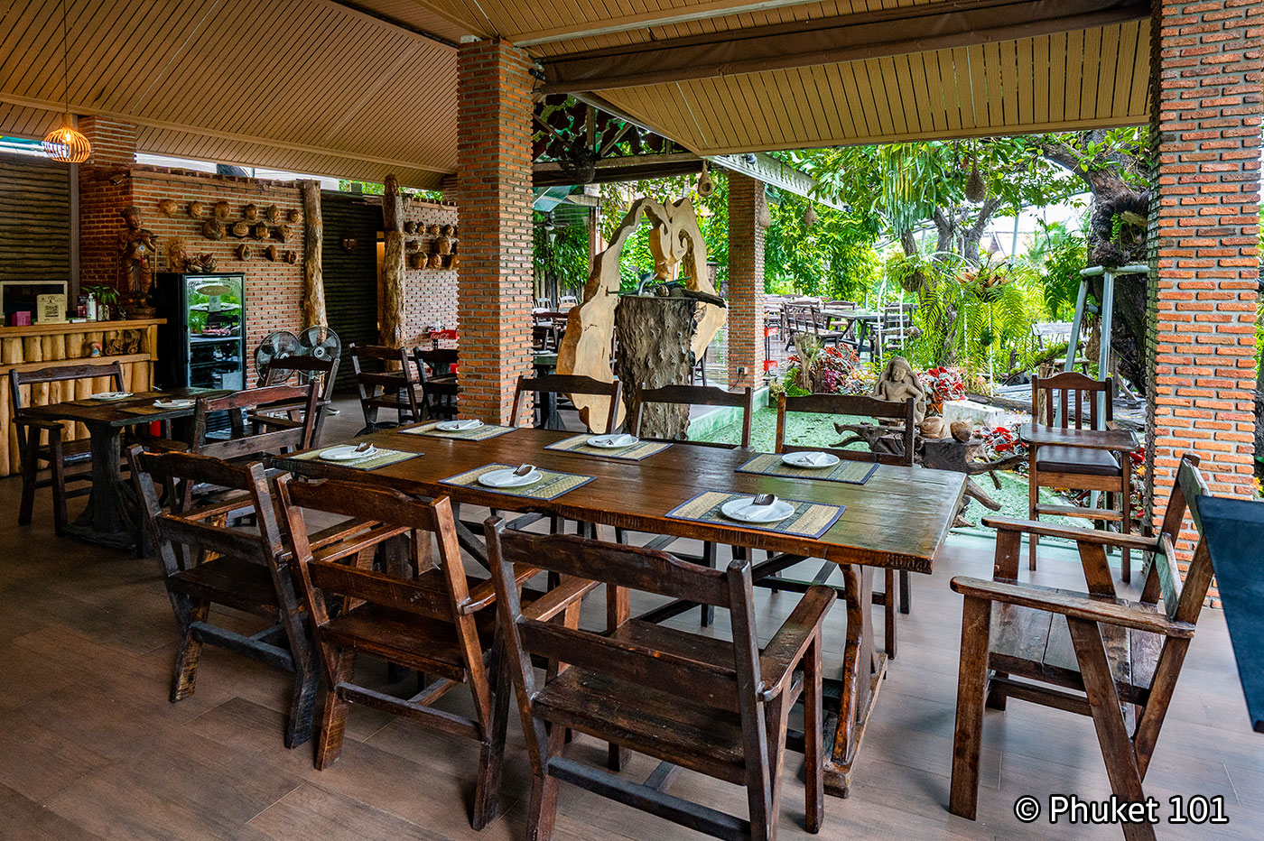 Natural Restaurant Airport - PHUKET 101