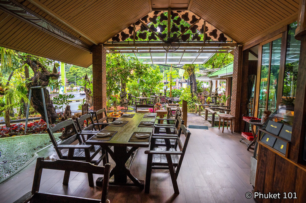 Natural Restaurant Airport - PHUKET 101