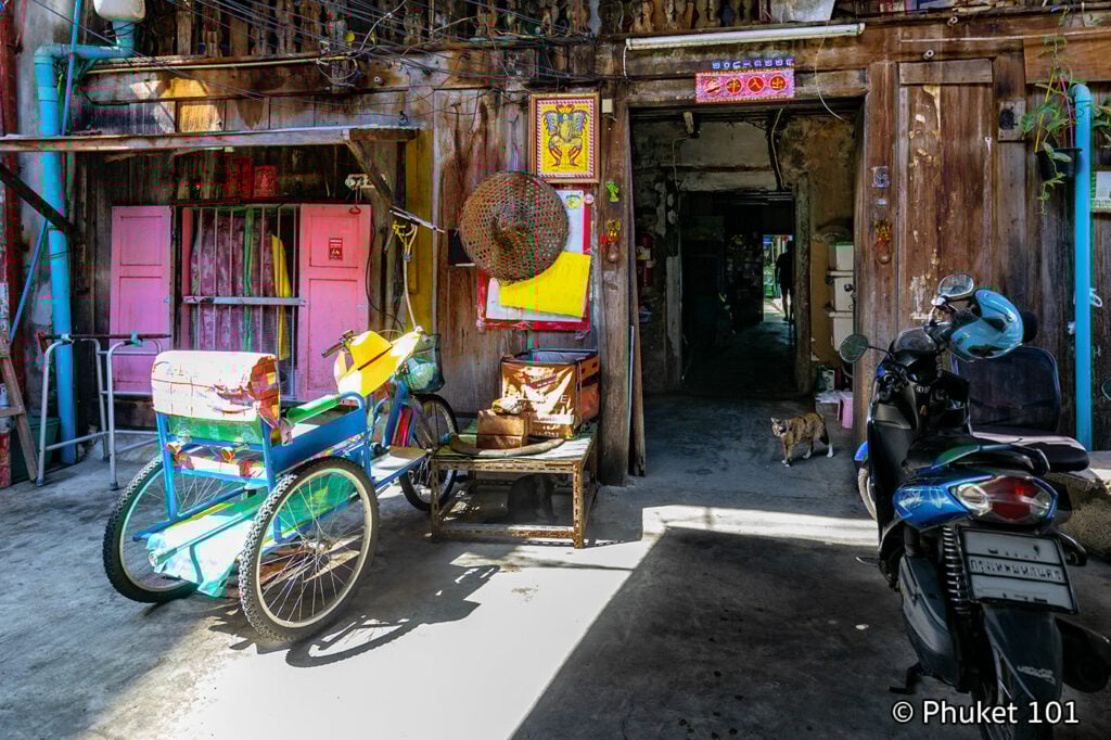 Talat Noi In Bangkok - A Walking Guide To Talat Noi