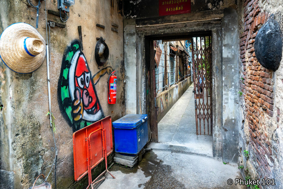 Talat Noi Street Art - PHUKET 101