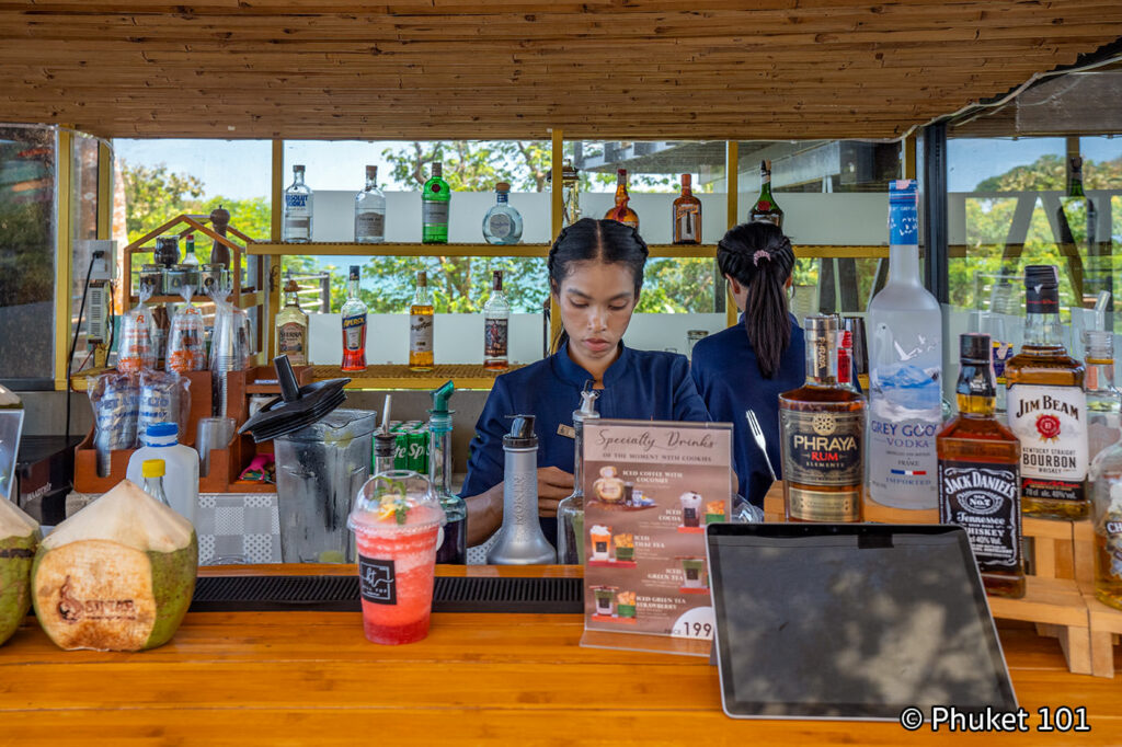 Hilltop Cafe By Sinae Phuket - PHUKET 101