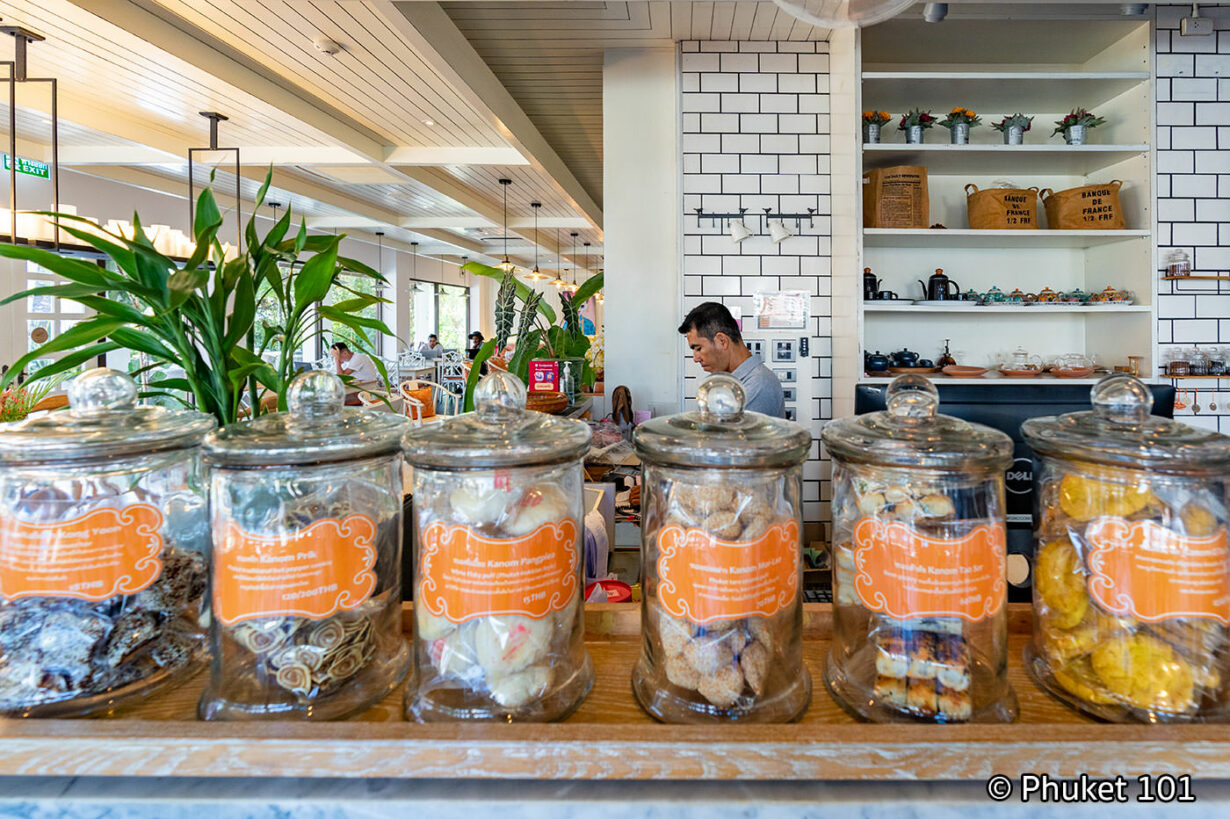 Proud Phuket Hotel - PHUKET 101