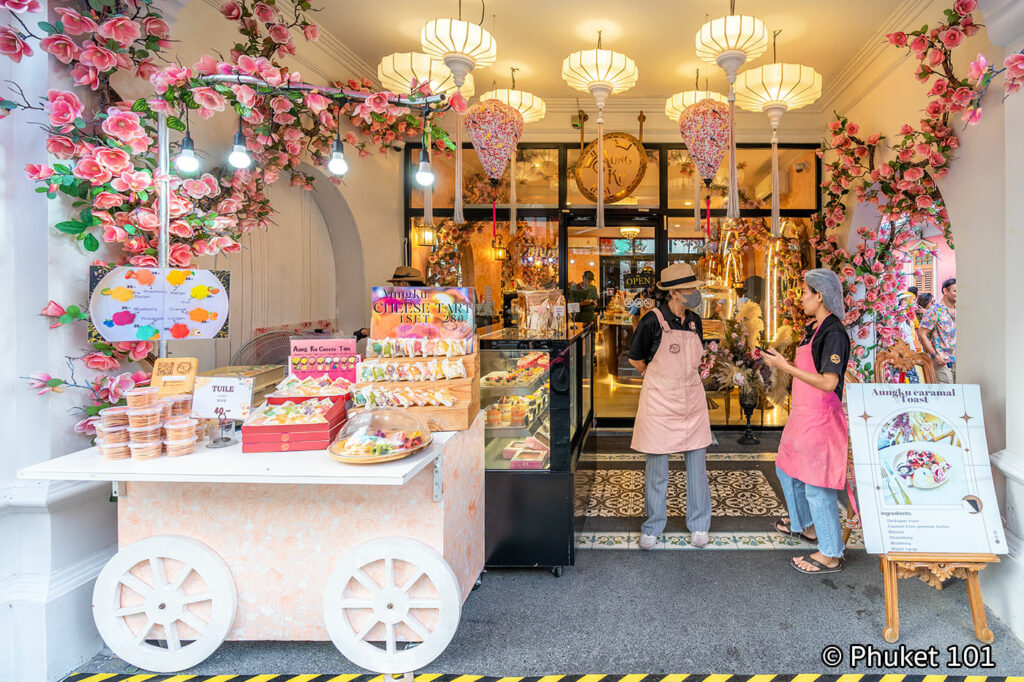 Aungku Phuket Cafe - PHUKET 101