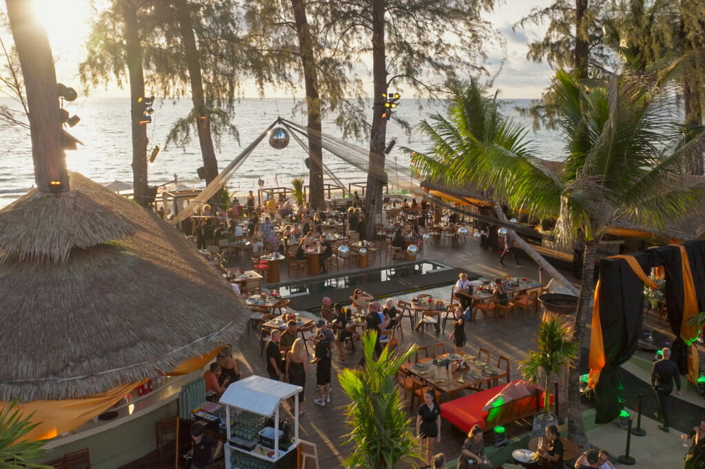 Nomad Beach Club - PHUKET 101