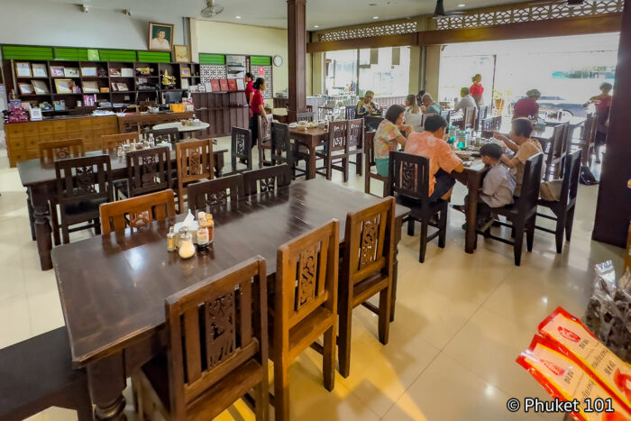 Mee Sapam Phuket | A Popular Local Restaurant In Phuket Town
