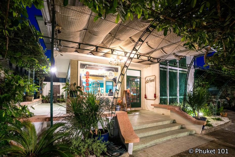 Chom Chan Restaurant | Great Thai Food In Phuket Town