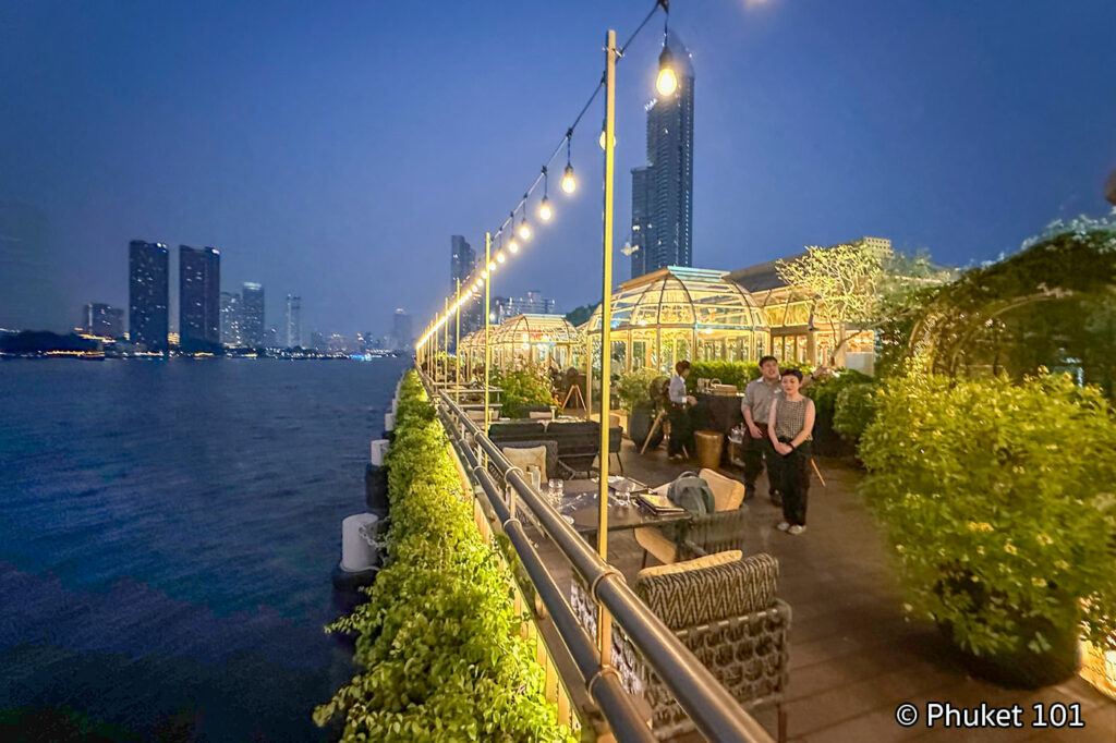 The Crystal Grill House At Asiatique Bangkok | The Crystal Grill House ...