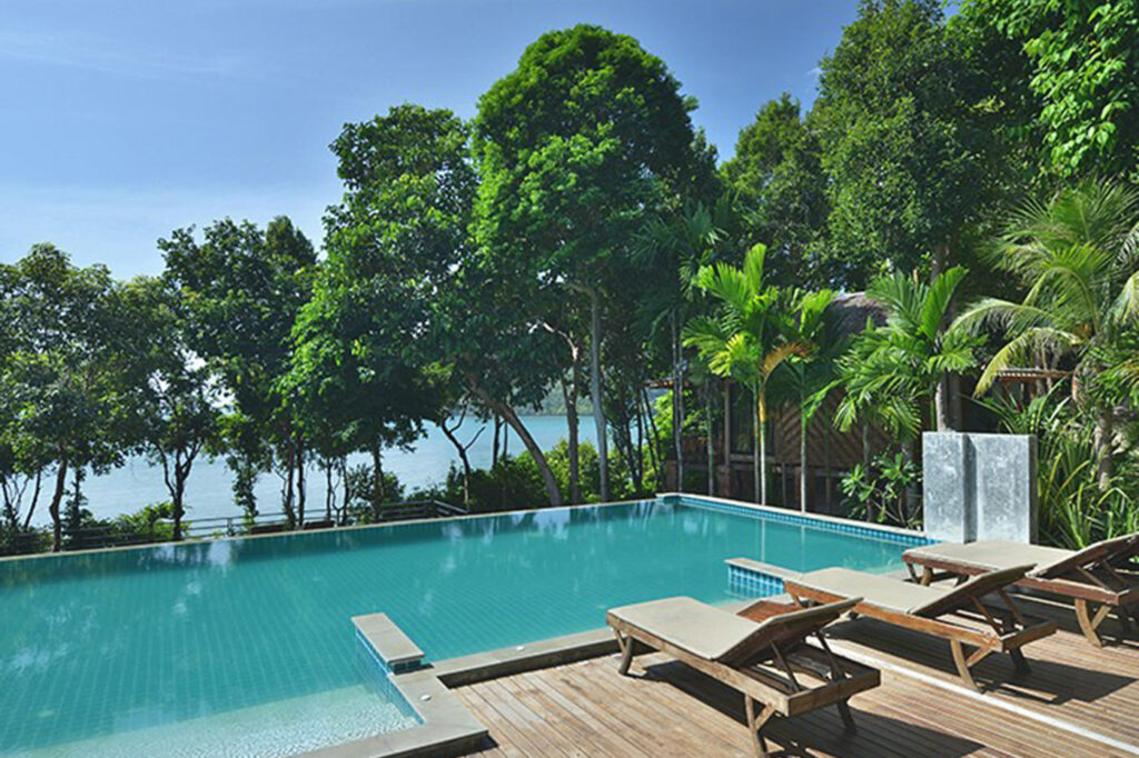10 Best Hotels in Railay Beach - Where to stay in Railay?