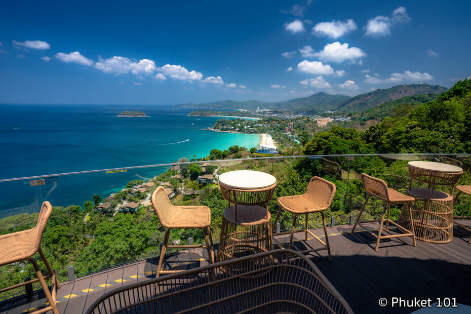 Tree Bay Clubhouse - A restaurant with panoramic views