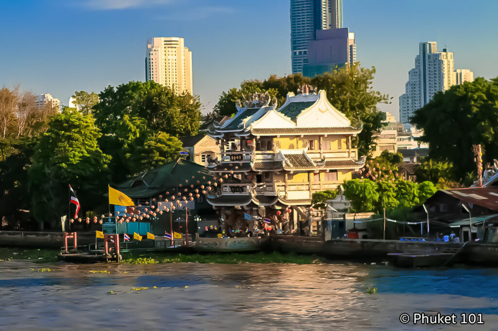 Guan Yu Shrine (Khlong San) - What To Do At Guan Yu Shrine?
