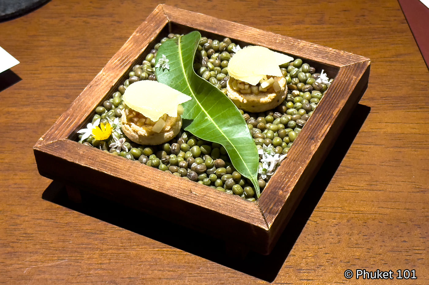 Royd Restaurant - PHUKET 101