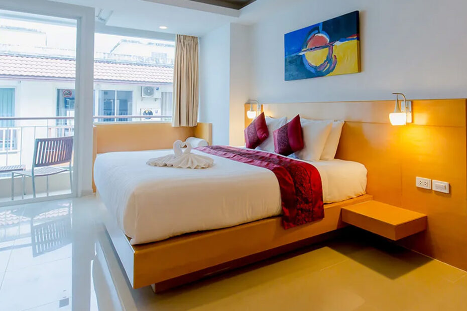 11 Best Cheap Hotels In Patong Beach | Where To Stay In Patong Beach ...