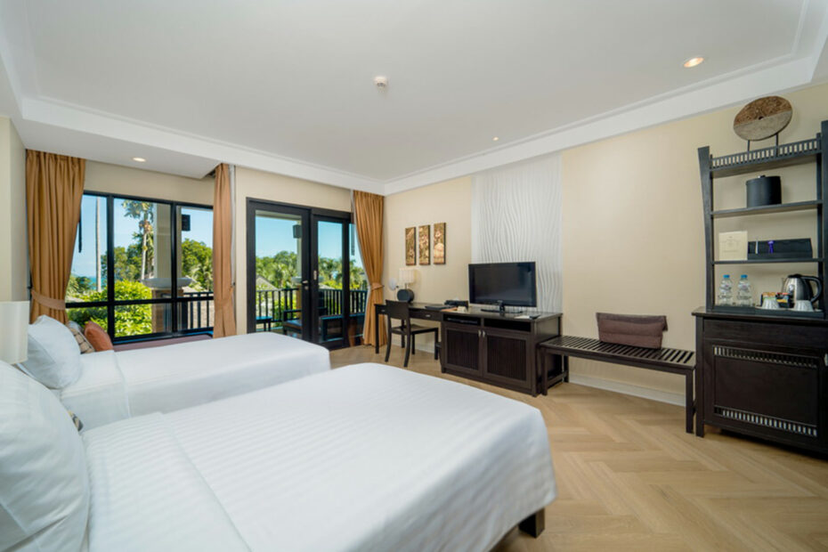 10 Best Hotels In Railay Beach - Where To Stay In Railay?