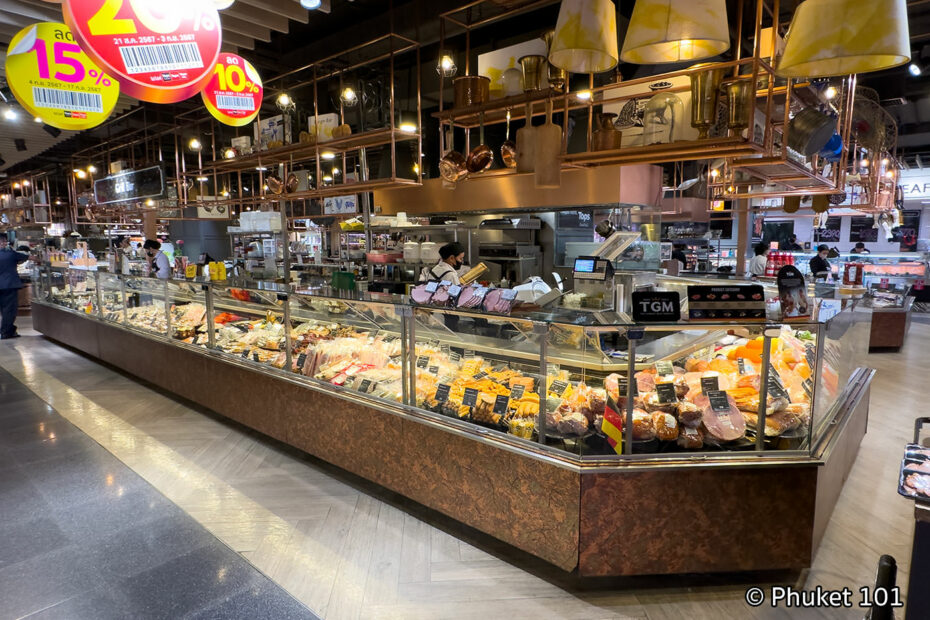 Central Chidlom - One Of The Oldest Department Stores In Bangkok